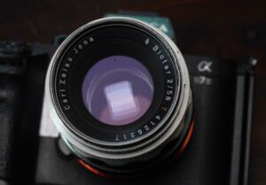 Swirly Bokeh? The legendary Zeiss Biotar 58mm f/2 vs. the Russian copy ...